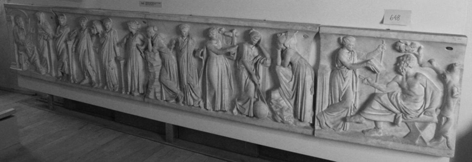 Sarkofag med bl.a. Sokrates og de ni muser, Ukendt | SMK Open